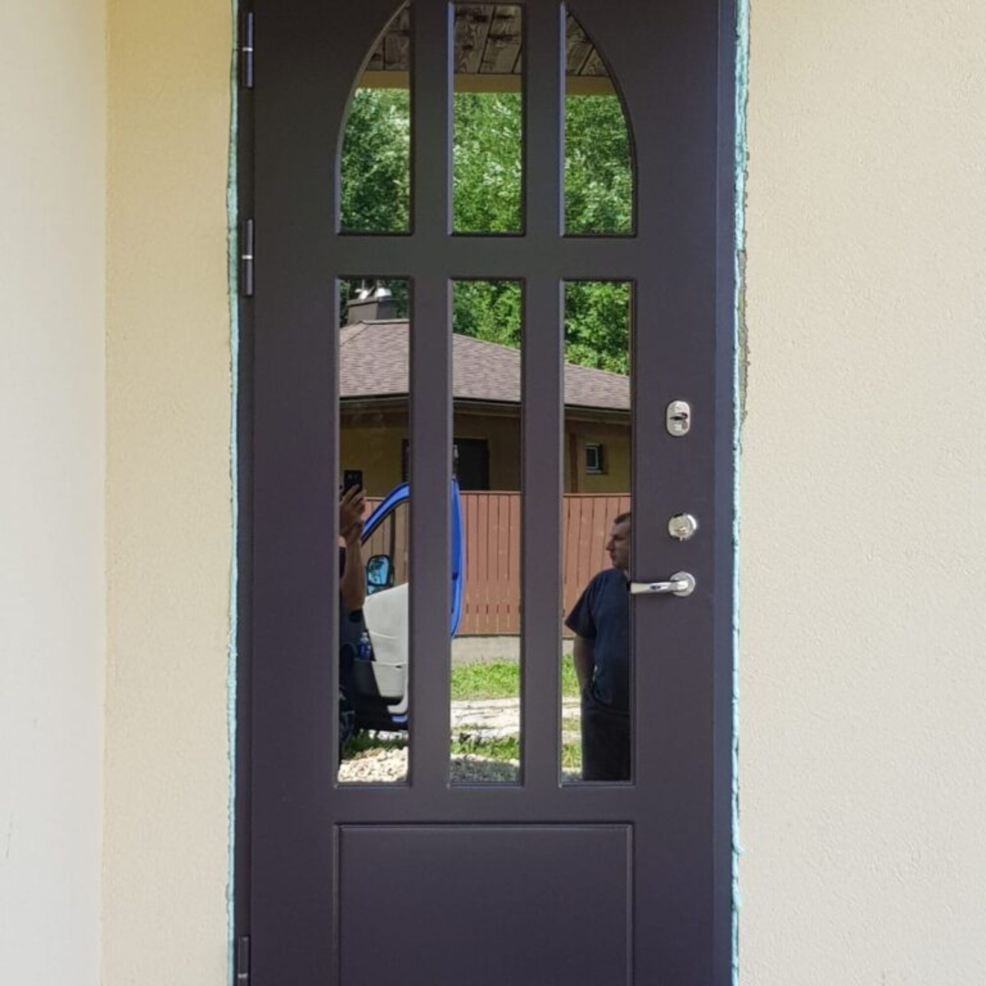 Privātmāju durvis - Logradis