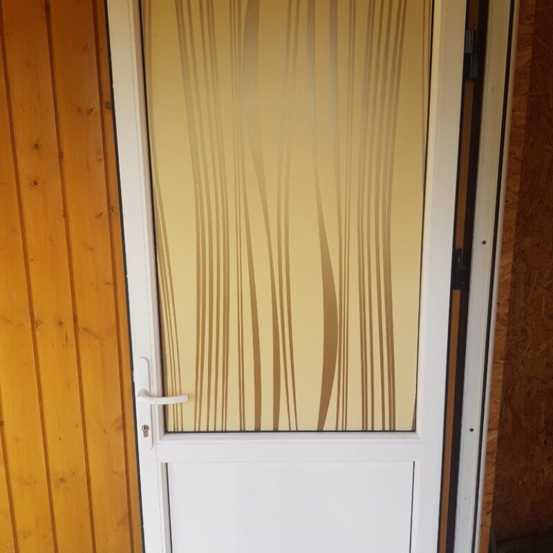Privātmāju durvis - Logradis
